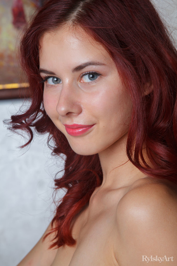 Redhead Babe Hotly Poses Nude On Journal Ta Xxx Dessert Picture 15